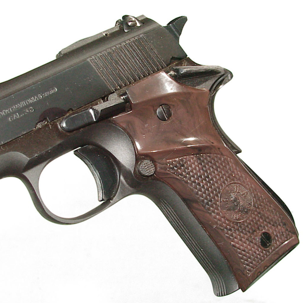 Monty Whitley, Inc. | LLAMA MODEL XA .32 CALIBER AUTOMATIC PISTOL WITH ...